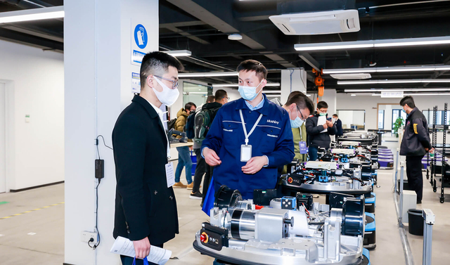 Leading warehouse AMR Automation&AMR Robot Solutions-Mushiny